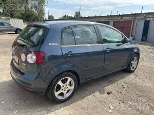 Blue Volkswagen Golf Plus 2006 in Riga, with an engine capacity of 1.90 L and mileage of 337 thousand km for 1100 €, photo 9 on AUTOMOTO.COM.LV