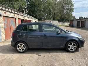 Blue Volkswagen Golf Plus 2006 in Riga, with an engine capacity of 1.90 L and mileage of 337 thousand km for 1100 €, photo 10 on AUTOMOTO.COM.LV