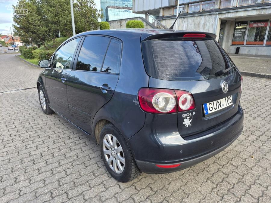 Zils Volkswagen Golf Plus 2006 Alīta, ar dzinēja tilpumu 1.90 L un nobraukumu 368 tūkst. km par 1850 €, foto 8 vietnē AUTOMOTO.COM.LV