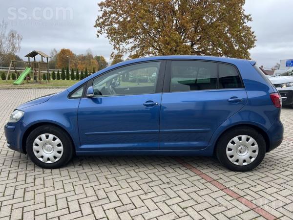 Blue Volkswagen Golf Plus 2007 in Rezekne, with an engine capacity of 1.40 L and mileage of 206 thousand km for 3700 €, photo 4 on AUTOMOTO.COM.LV