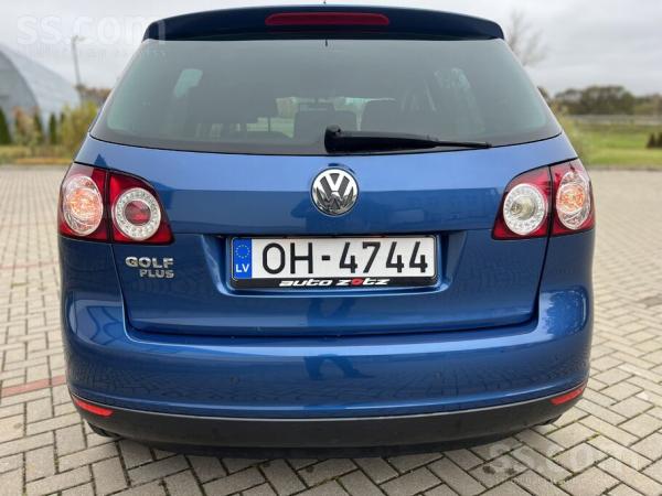 Blue Volkswagen Golf Plus 2007 in Rezekne, with an engine capacity of 1.40 L and mileage of 206 thousand km for 3700 €, photo 8 on AUTOMOTO.COM.LV
