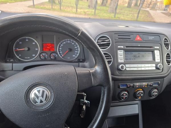 Blue Volkswagen Golf Plus 2007 in Kretinga, with an engine capacity of 1.90 L and mileage of 284 thousand km for 850 €, photo 9 on AUTOMOTO.COM.LV
