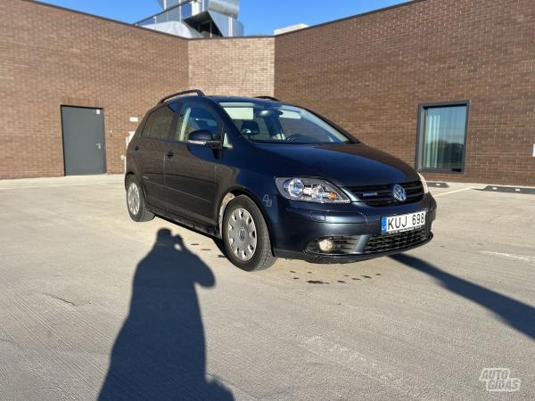 Blue Volkswagen Golf Plus 2007 in Vilnius, with an engine capacity of 1.90 L and mileage of 233 thousand km for 2350 €, photo 2 on AUTOMOTO.COM.LV