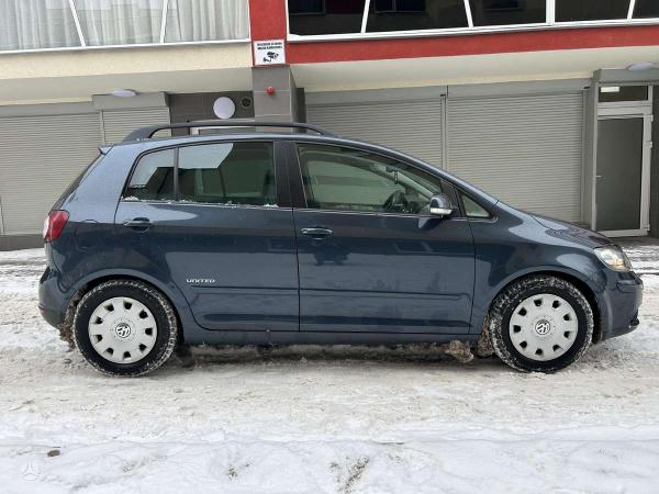 Zils Volkswagen Golf Plus 2007 Jonava, ar dzinēja tilpumu 1.90 L un nobraukumu 232 tūkst. km par 2200 €, foto 4 vietnē AUTOMOTO.COM.LV