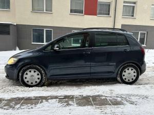 Zils Volkswagen Golf Plus 2007 Jonava, ar dzinēja tilpumu 1.90 L un nobraukumu 232 tūkst. km par 2200 €, foto 8 vietnē AUTOMOTO.COM.LV