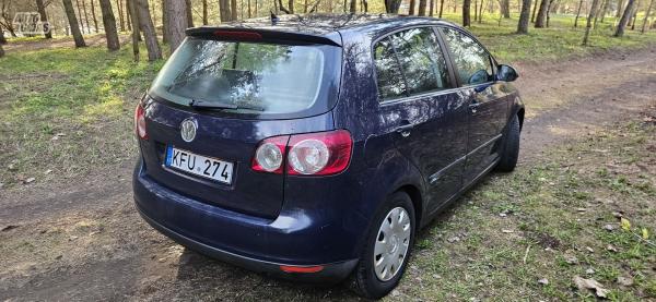 Blue Volkswagen Golf Plus 2007 in Kaunas, with an engine capacity of 1.90 L and mileage of 296 thousand km for 890 €, photo 4 on AUTOMOTO.COM.LV