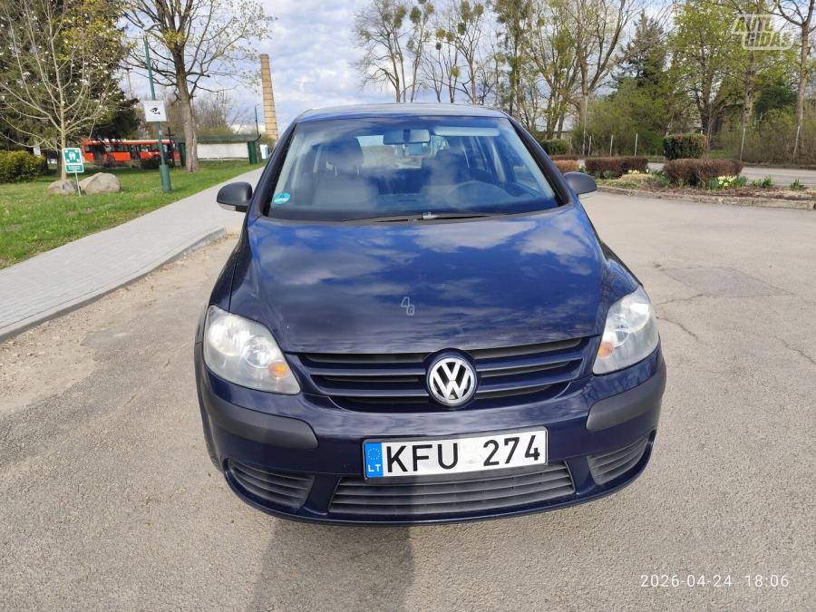 Zils Volkswagen Golf Plus 2007 Kauņa, ar dzinēja tilpumu 1.90 L un nobraukumu 295 tūkst. km par 1950 €, foto 1 vietnē AUTOMOTO.COM.LV