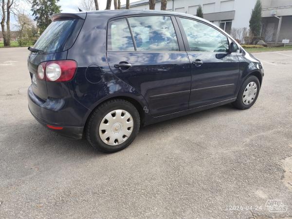 Zils Volkswagen Golf Plus 2007 Kauņa, ar dzinēja tilpumu 1.90 L un nobraukumu 295 tūkst. km par 1950 €, foto 7 vietnē AUTOMOTO.COM.LV