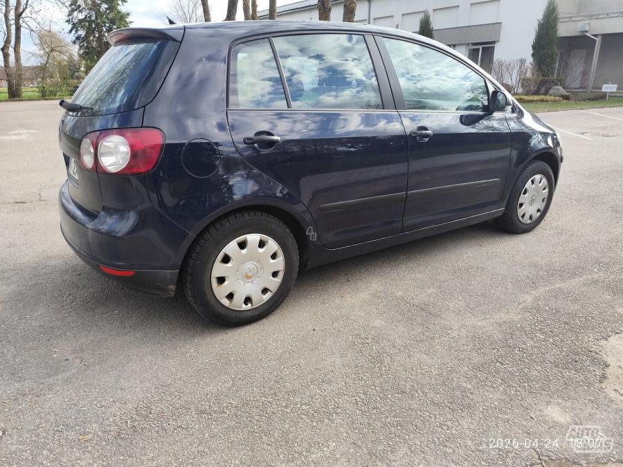 Zils Volkswagen Golf Plus 2007 Kauņa, ar dzinēja tilpumu 1.90 L un nobraukumu 295 tūkst. km par 1950 €, foto 8 vietnē AUTOMOTO.COM.LV