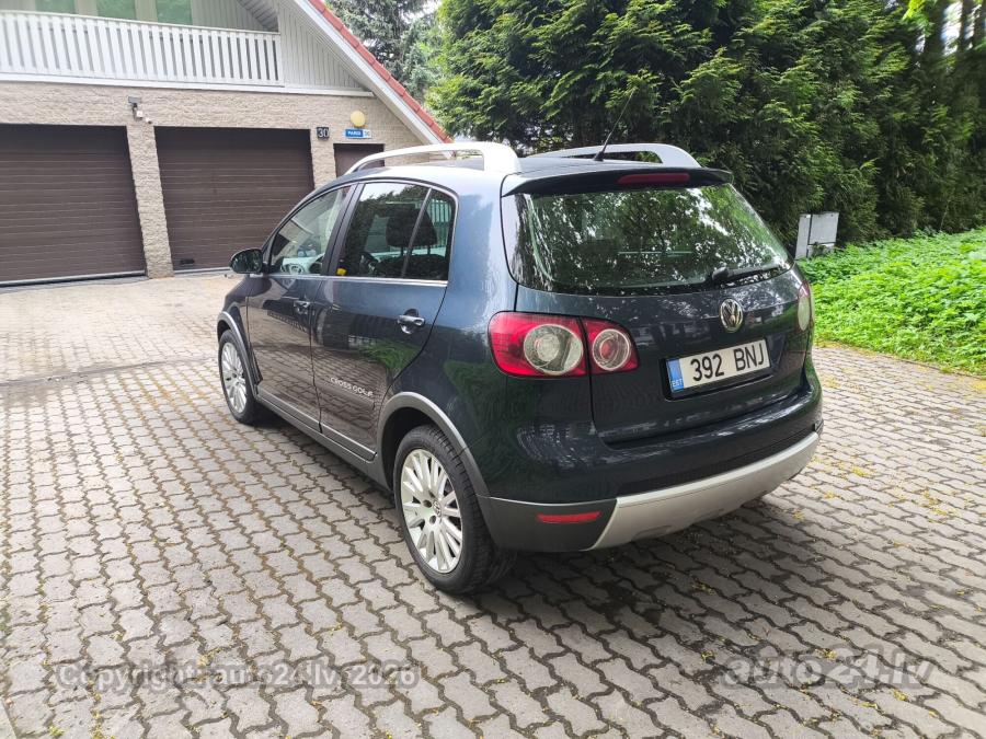 Zils Volkswagen Golf Plus 2007 Tallina, ar dzinēja tilpumu 1.40 L un nobraukumu 240 tūkst. km par 3700 €, foto 5 vietnē AUTOMOTO.COM.LV