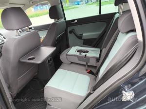 Zils Volkswagen Golf Plus 2007 Tallina, ar dzinēja tilpumu 1.40 L un nobraukumu 240 tūkst. km par 3700 €, foto 9 vietnē AUTOMOTO.COM.LV