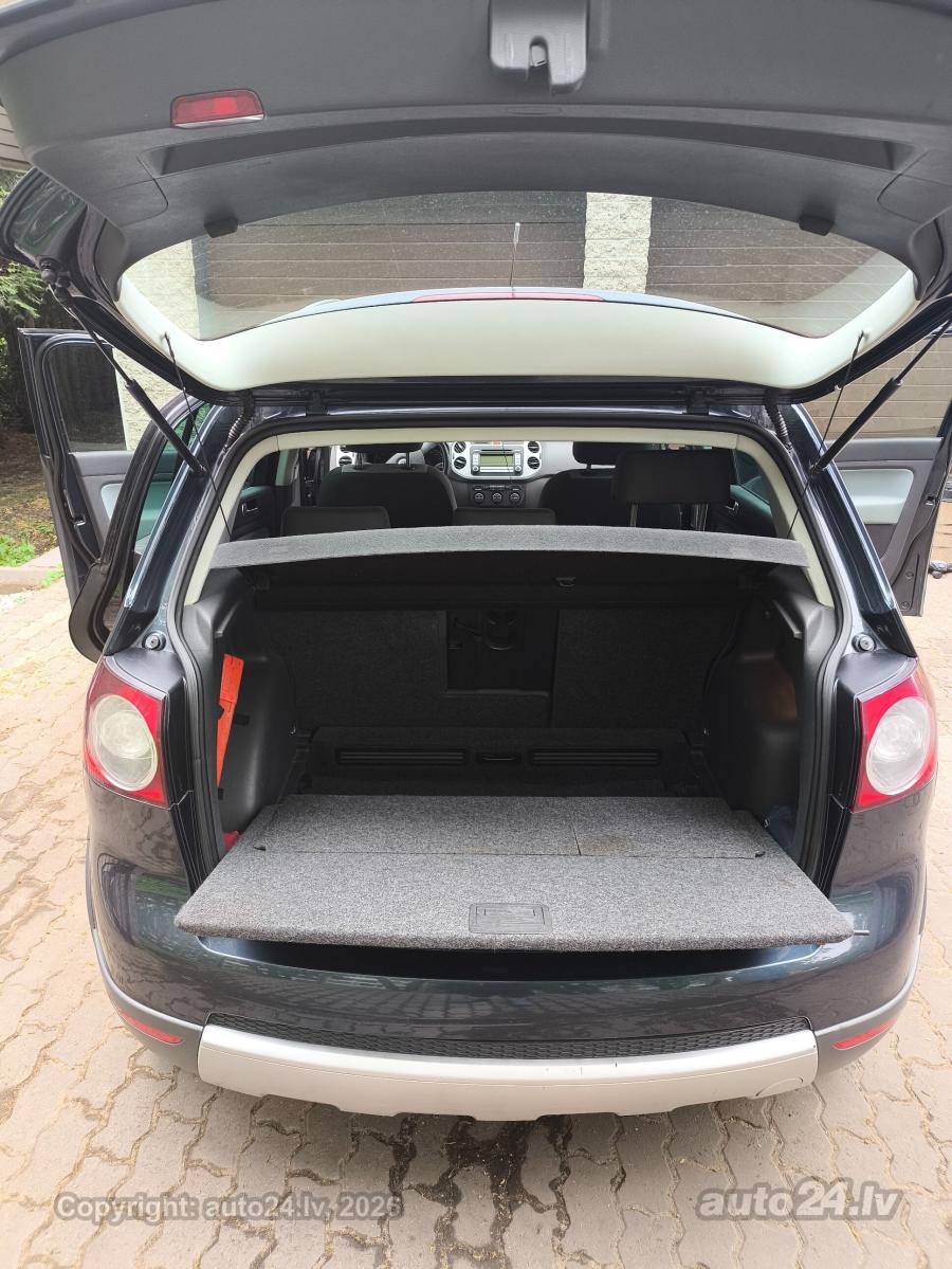 Zils Volkswagen Golf Plus 2007 Tallina, ar dzinēja tilpumu 1.40 L un nobraukumu 240 tūkst. km par 3700 €, foto 11 vietnē AUTOMOTO.COM.LV
