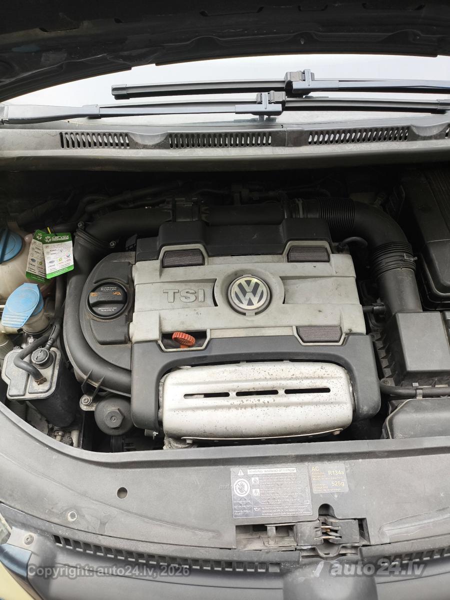 Zils Volkswagen Golf Plus 2007 Tallina, ar dzinēja tilpumu 1.40 L un nobraukumu 240 tūkst. km par 3700 €, foto 13 vietnē AUTOMOTO.COM.LV
