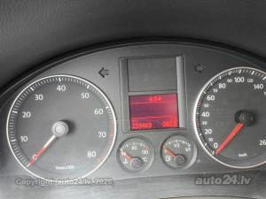 Zils Volkswagen Golf Plus 2007 Tallina, ar dzinēja tilpumu 1.40 L un nobraukumu 240 tūkst. km par 3700 €, foto 14 vietnē AUTOMOTO.COM.LV