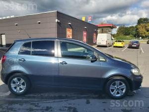 Blue Volkswagen Golf Plus 2007 in Riga, with an engine capacity of 1.40 L and mileage of 286 thousand km for 3690 €, photo 3 on AUTOMOTO.COM.LV