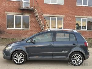 Zils Volkswagen Golf Plus 2007 Rēzekne, ar dzinēja tilpumu 2.00 L un nobraukumu 309 tūkst. km par 4140 €, foto 8 vietnē AUTOMOTO.COM.LV