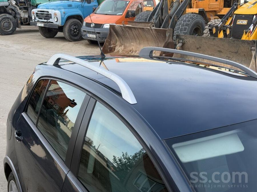 Zils Volkswagen Golf Plus 2007 Rēzekne, ar dzinēja tilpumu 2.00 L un nobraukumu 309 tūkst. km par 4140 €, foto 15 vietnē AUTOMOTO.COM.LV