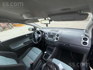 Zils Volkswagen Golf Plus 2007 Rēzekne, ar dzinēja tilpumu 2.00 L un nobraukumu 309 tūkst. km par 4140 €, foto 16 vietnē AUTOMOTO.COM.LV