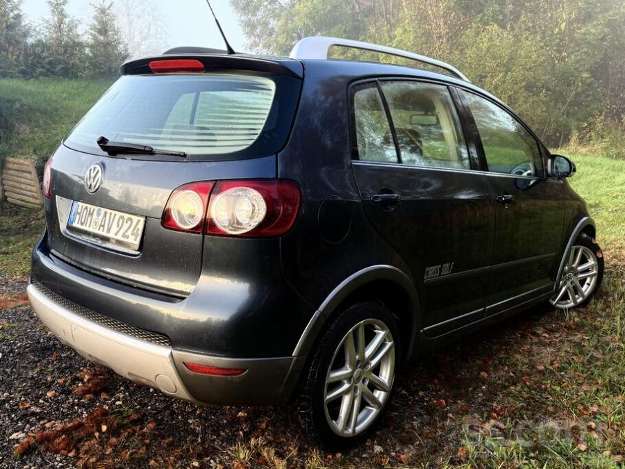 Blue Volkswagen Golf Plus 2007 in Ludza, with an engine capacity of 2.00 L and mileage of 309 thousand km for 3750 €, photo 3 on AUTOMOTO.COM.LV