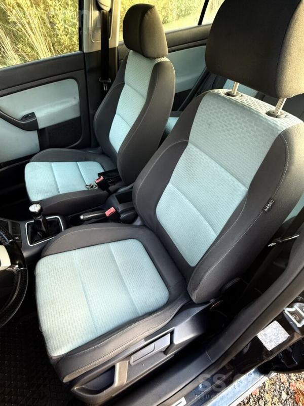 Blue Volkswagen Golf Plus 2007 in Ludza, with an engine capacity of 2.00 L and mileage of 309 thousand km for 3750 €, photo 10 on AUTOMOTO.COM.LV