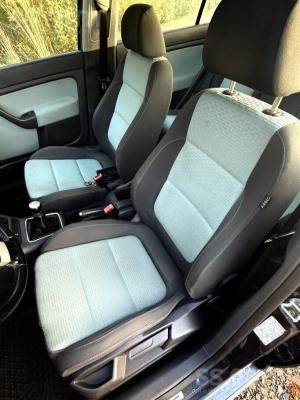 Blue Volkswagen Golf Plus 2007 in Ludza, with an engine capacity of 2.00 L and mileage of 309 thousand km for 3750 €, photo 10 on AUTOMOTO.COM.LV