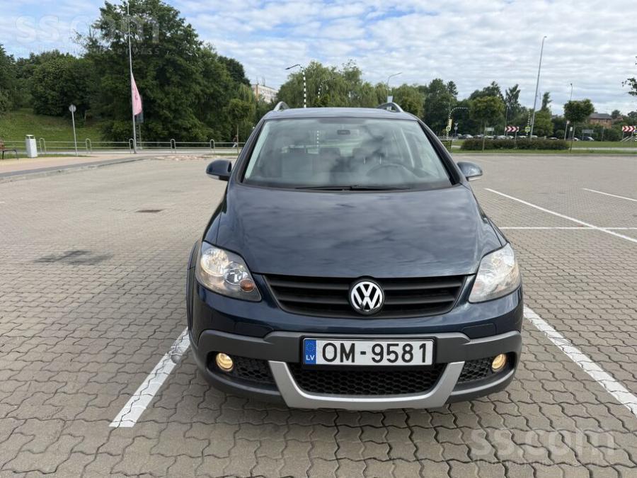 Zils Volkswagen Golf Plus 2007 Saldus, ar dzinēja tilpumu 1.60 L un nobraukumu 194 tūkst. km par 3990 €, foto 1 vietnē AUTOMOTO.COM.LV