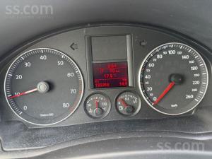 Zils Volkswagen Golf Plus 2007 Saldus, ar dzinēja tilpumu 1.60 L un nobraukumu 194 tūkst. km par 3990 €, foto 24 vietnē AUTOMOTO.COM.LV