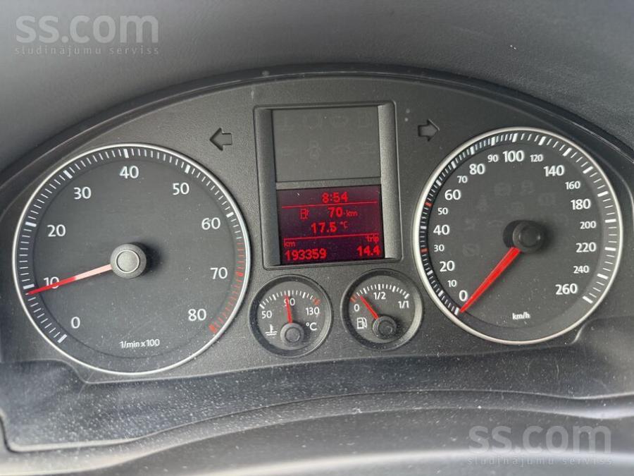 Zils Volkswagen Golf Plus 2007 Saldus, ar dzinēja tilpumu 1.60 L un nobraukumu 194 tūkst. km par 3990 €, foto 24 vietnē AUTOMOTO.COM.LV