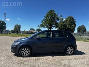 Blue Volkswagen Golf Plus 2007 in Valmiera, with an engine capacity of 1.90 L and mileage of 348 thousand km for 2000 €, photo 3 on AUTOMOTO.COM.LV