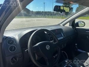 Blue Volkswagen Golf Plus 2007 in Valmiera, with an engine capacity of 1.90 L and mileage of 348 thousand km for 2000 €, photo 6 on AUTOMOTO.COM.LV