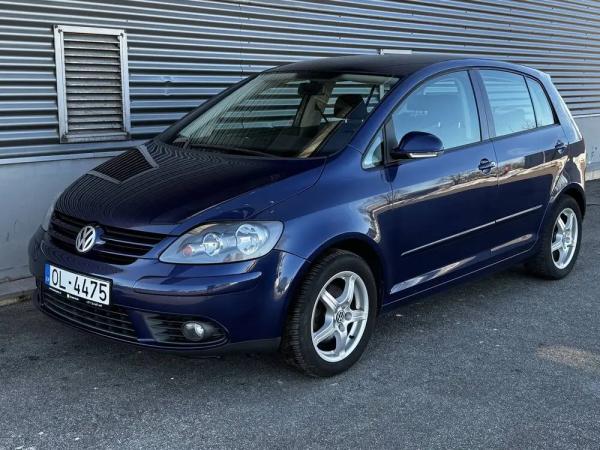 Blue Volkswagen Golf Plus 2007 in Riga, with an engine capacity of 1.90 L and mileage of 270 thousand km for 3200 €, photo 1 on AUTOMOTO.COM.LV