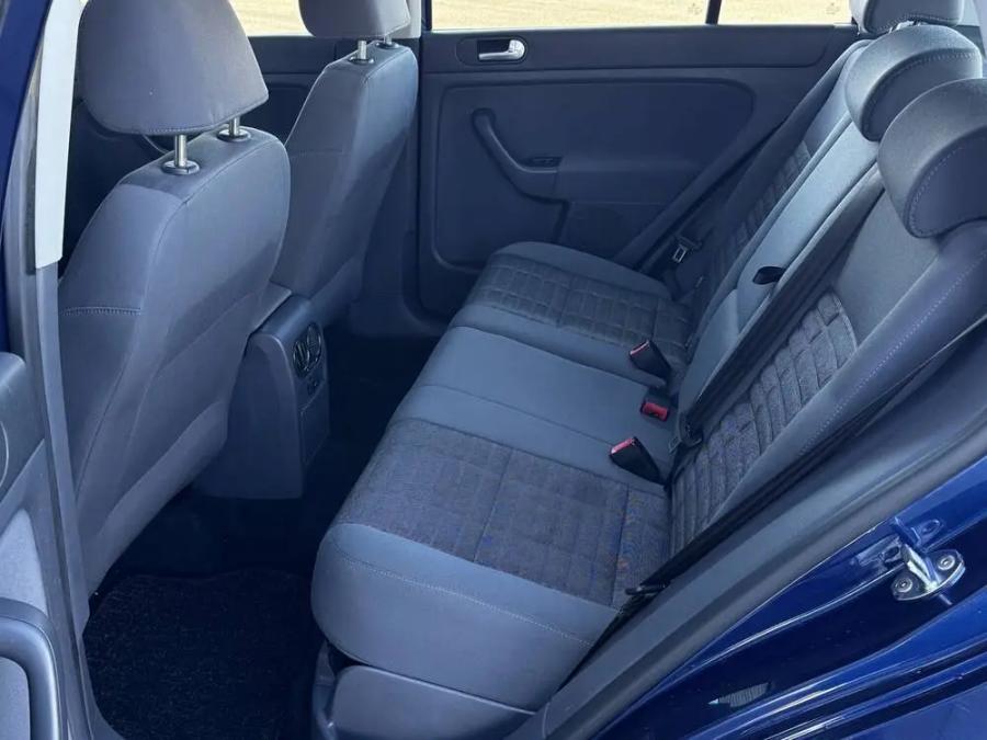 Blue Volkswagen Golf Plus 2007 in Riga, with an engine capacity of 1.90 L and mileage of 270 thousand km for 3200 €, photo 11 on AUTOMOTO.COM.LV