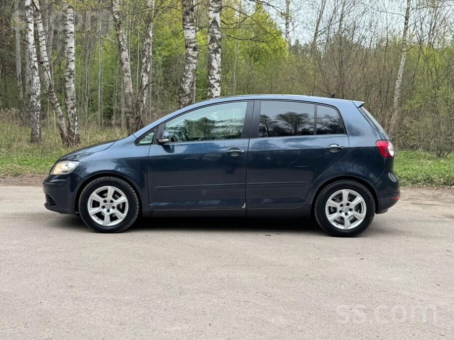 Zils Volkswagen Golf Plus 2007 Rīga, ar dzinēja tilpumu 1.90 L un nobraukumu 0 tūkst. km par 3500 €, foto 3 vietnē AUTOMOTO.COM.LV