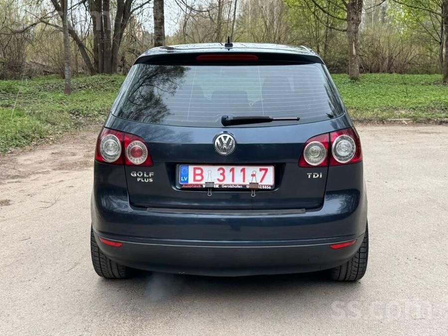 Zils Volkswagen Golf Plus 2007 Rīga, ar dzinēja tilpumu 1.90 L un nobraukumu 0 tūkst. km par 3500 €, foto 5 vietnē AUTOMOTO.COM.LV