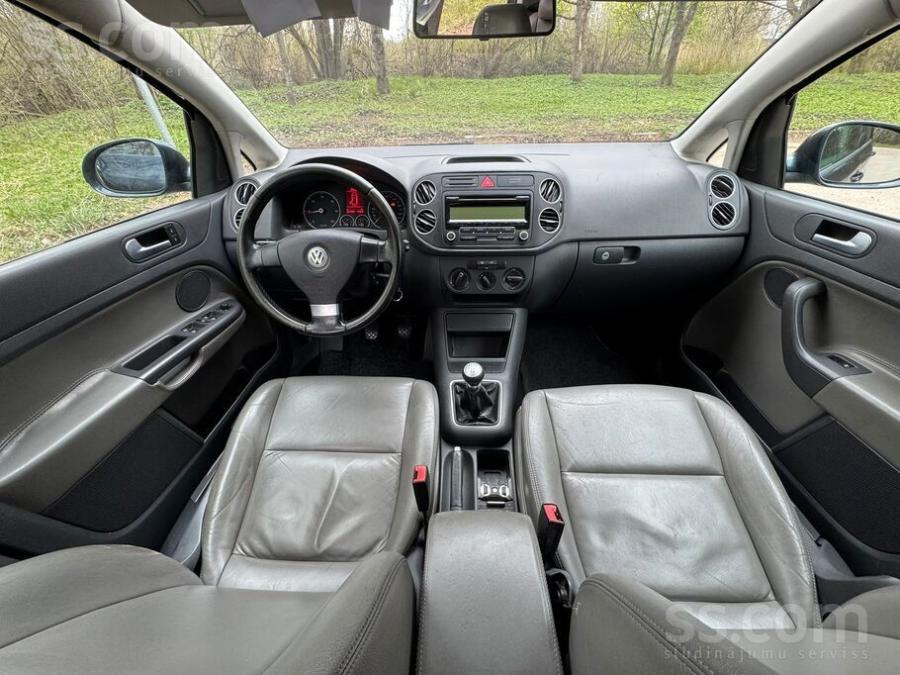 Zils Volkswagen Golf Plus 2007 Rīga, ar dzinēja tilpumu 1.90 L un nobraukumu 0 tūkst. km par 3500 €, foto 11 vietnē AUTOMOTO.COM.LV