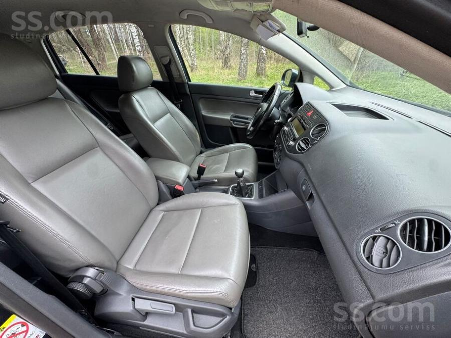 Zils Volkswagen Golf Plus 2007 Rīga, ar dzinēja tilpumu 1.90 L un nobraukumu 0 tūkst. km par 3500 €, foto 21 vietnē AUTOMOTO.COM.LV