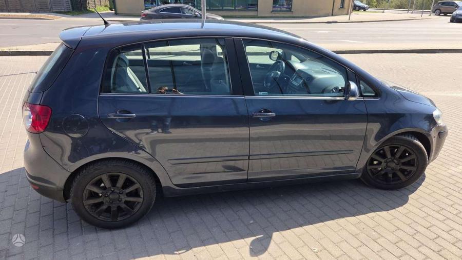 Zils Volkswagen Golf Plus 2007 Utena, ar dzinēja tilpumu 1.97 L un nobraukumu 183 tūkst. km par 2150 €, foto 12 vietnē AUTOMOTO.COM.LV