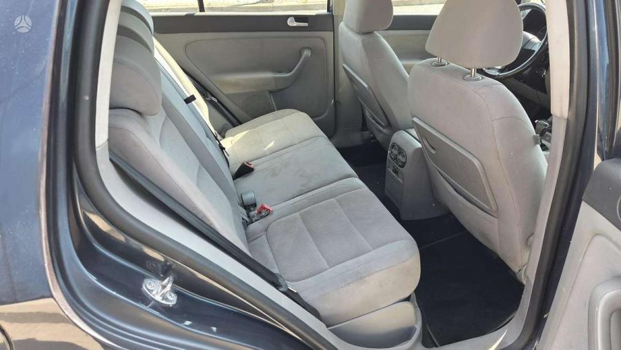 Zils Volkswagen Golf Plus 2007 Utena, ar dzinēja tilpumu 1.97 L un nobraukumu 183 tūkst. km par 2150 €, foto 14 vietnē AUTOMOTO.COM.LV