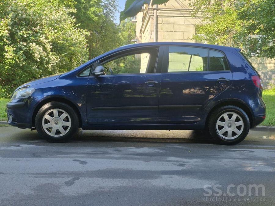 Zils Volkswagen Golf Plus 2007 Rīga, ar dzinēja tilpumu 1.60 L un nobraukumu 150 tūkst. km par 1400 €, foto 8 vietnē AUTOMOTO.COM.LV