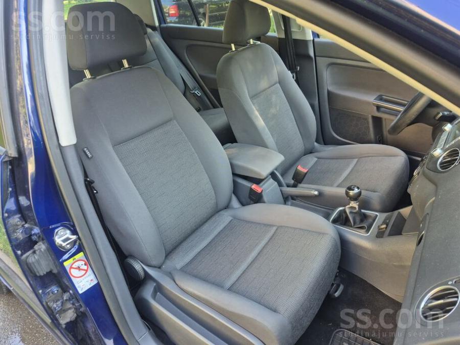 Zils Volkswagen Golf Plus 2007 Rīga, ar dzinēja tilpumu 1.60 L un nobraukumu 150 tūkst. km par 1400 €, foto 10 vietnē AUTOMOTO.COM.LV