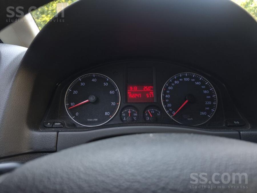 Zils Volkswagen Golf Plus 2007 Rīga, ar dzinēja tilpumu 1.60 L un nobraukumu 150 tūkst. km par 1400 €, foto 12 vietnē AUTOMOTO.COM.LV