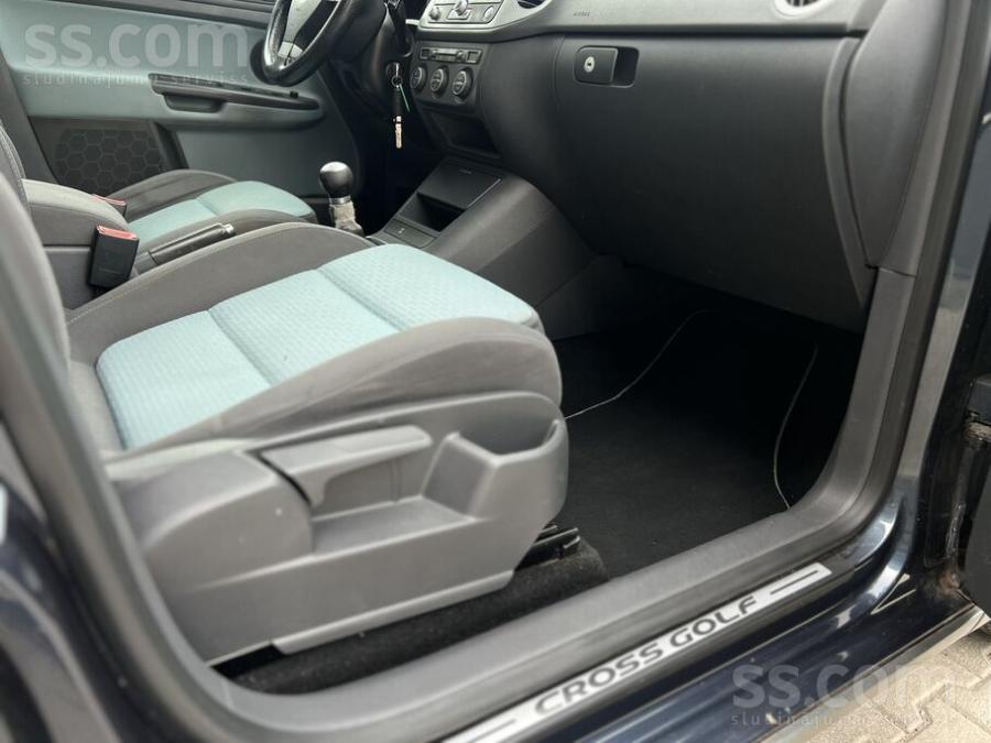 Zils Volkswagen Golf Plus 2007 Jēkabpils, ar dzinēja tilpumu 2.00 L un nobraukumu 222 tūkst. km par 3900 €, foto 9 vietnē AUTOMOTO.COM.LV