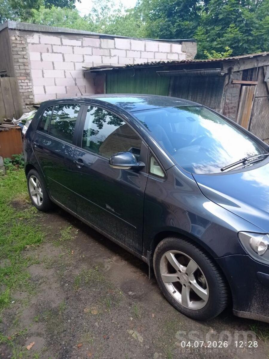 Zils Volkswagen Golf Plus 2007 Rīga, ar dzinēja tilpumu 1.90 L un nobraukumu 279 tūkst. km par 2200 €, foto 3 vietnē AUTOMOTO.COM.LV
