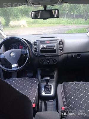 Zils Volkswagen Golf Plus 2007 Rīga, ar dzinēja tilpumu 1.90 L un nobraukumu 279 tūkst. km par 2200 €, foto 6 vietnē AUTOMOTO.COM.LV