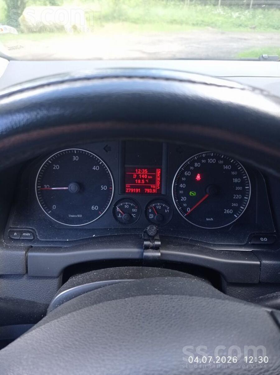 Zils Volkswagen Golf Plus 2007 Rīga, ar dzinēja tilpumu 1.90 L un nobraukumu 279 tūkst. km par 2200 €, foto 8 vietnē AUTOMOTO.COM.LV