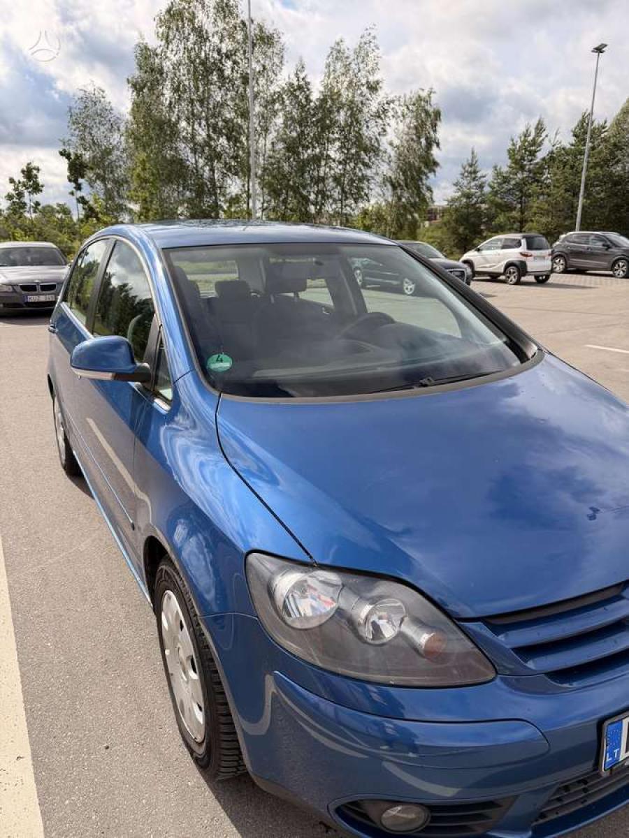 Zils Volkswagen Golf Plus 2007 Viļņa, ar dzinēja tilpumu 1.90 L un nobraukumu 327 tūkst. km par 2500 €, foto 3 vietnē AUTOMOTO.COM.LV