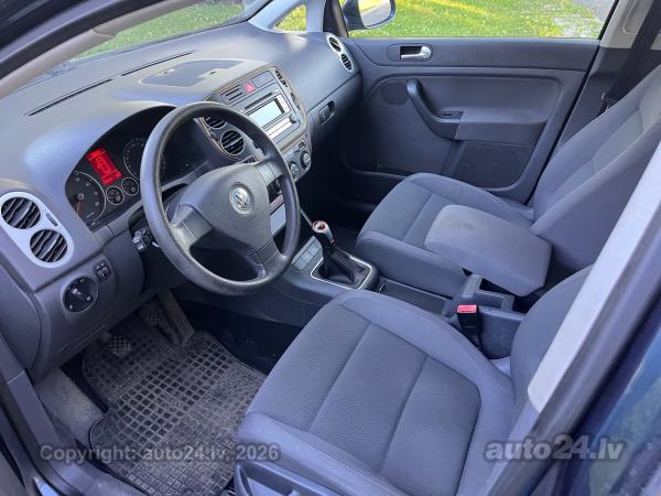 Blue Volkswagen Golf Plus 2007 in Tallinn, with an engine capacity of 1.60 L and mileage of 183 thousand km for 500 €, photo 7 on AUTOMOTO.COM.LV