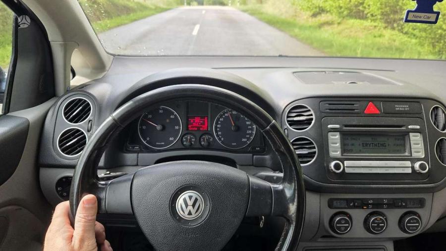 Blue Volkswagen Golf Plus 2007 in Utena, with an engine capacity of 1.97 L and mileage of 184 thousand km for 2150 €, photo 17 on AUTOMOTO.COM.LV