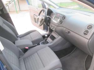 Blue Volkswagen Golf Plus 2007 in Kelme, with an engine capacity of 1.40 L and mileage of 150 thousand km for 2450 €, photo 10 on AUTOMOTO.COM.LV