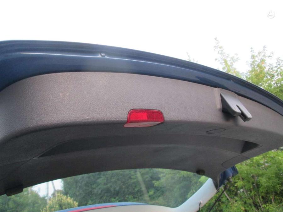 Blue Volkswagen Golf Plus 2007 in Kelme, with an engine capacity of 1.40 L and mileage of 150 thousand km for 2450 €, photo 21 on AUTOMOTO.COM.LV